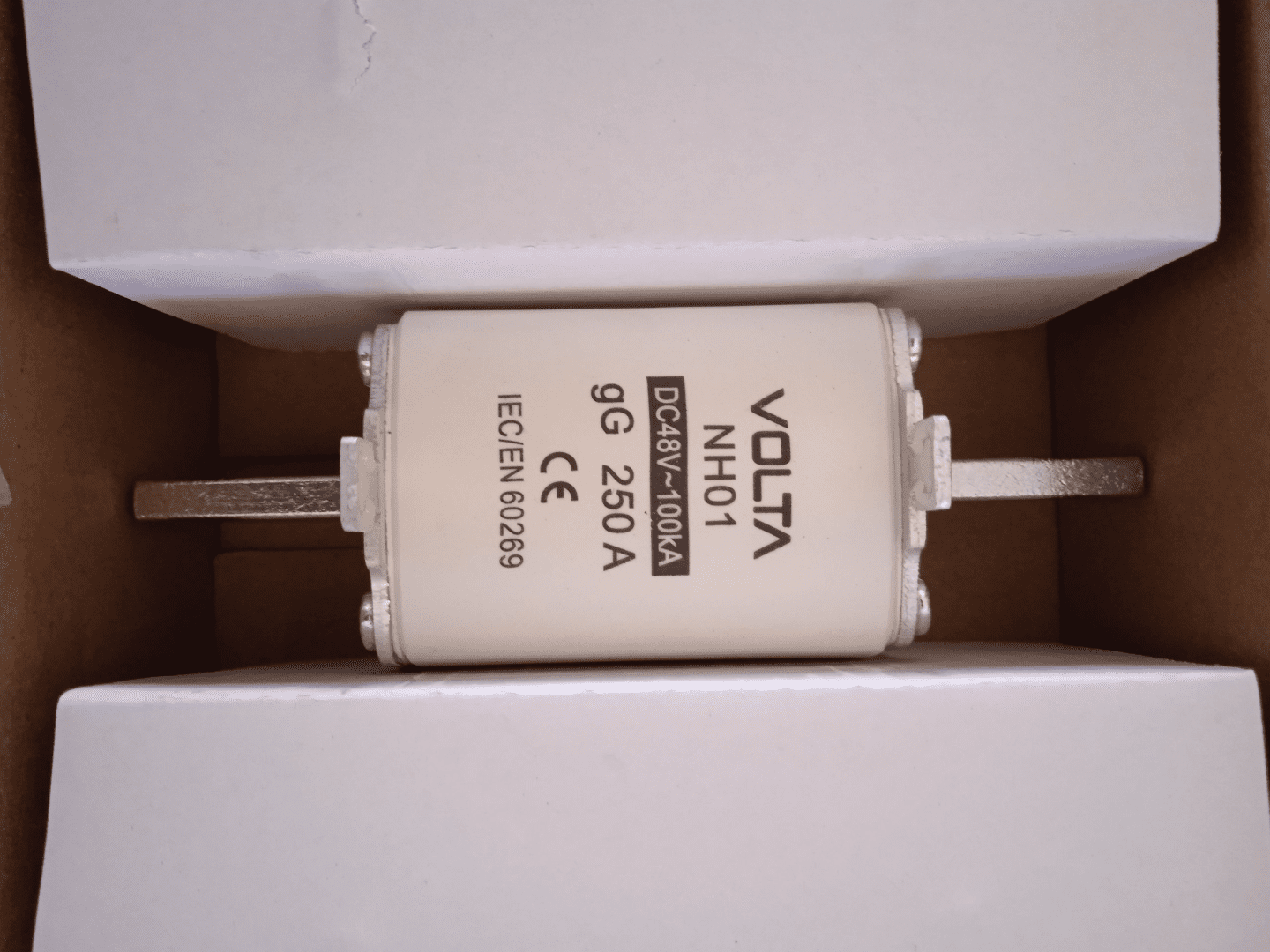 Blade Fuse 200A - Green Leaf Importers